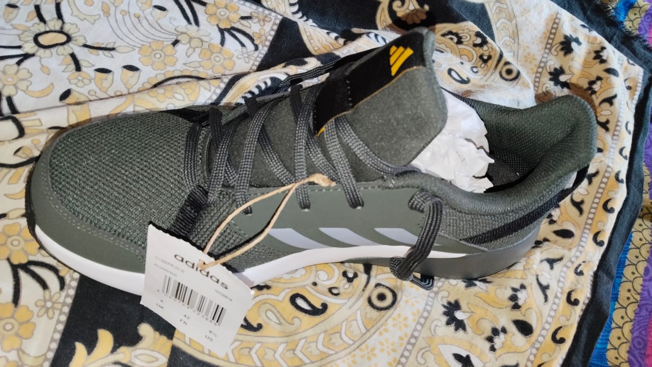 Regarding duplicate shoes of Puma and Adidas | Consumer Complaints Court